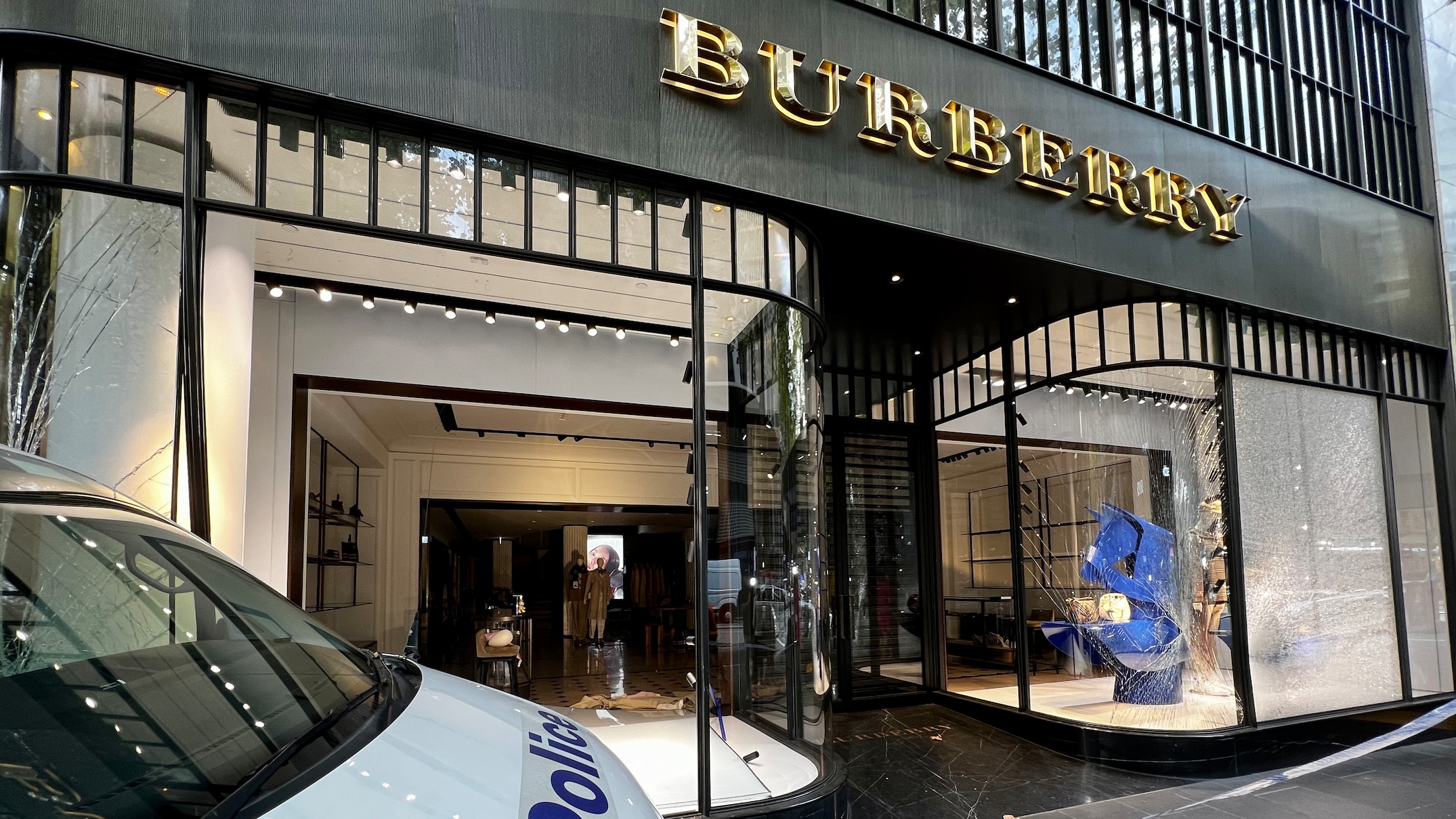 Melbourne designer store ram raided, continuing spate of similar ...