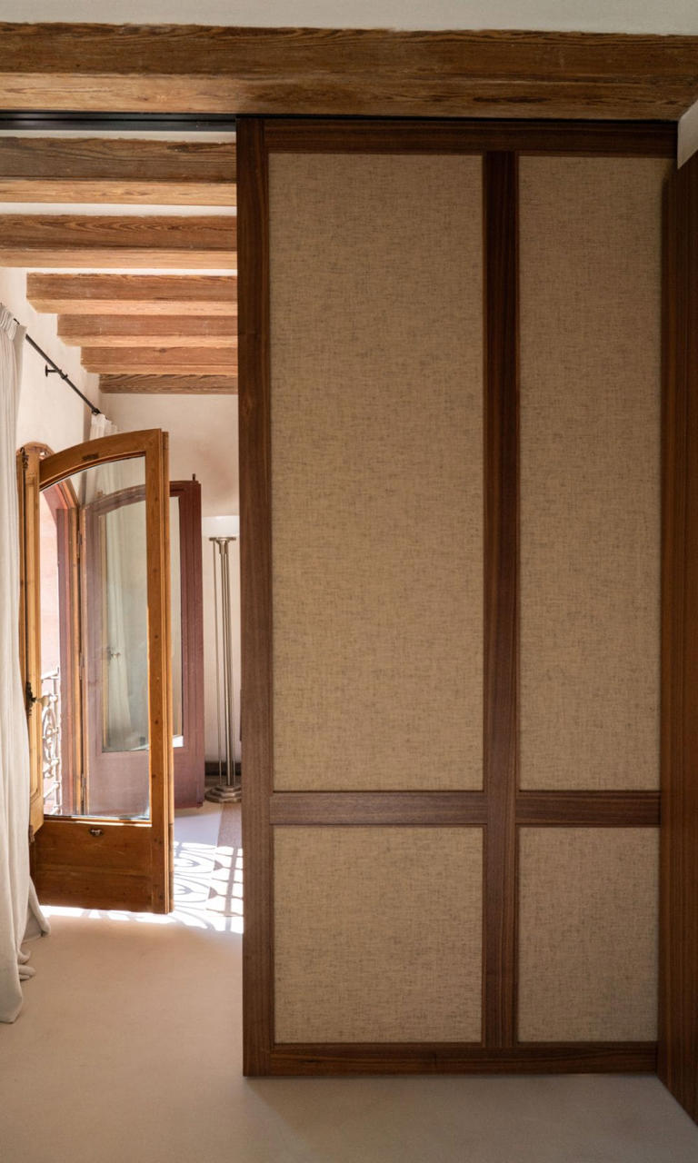 Puertas de suelo a techo: el detalle arquitectónico que multiplica el ...