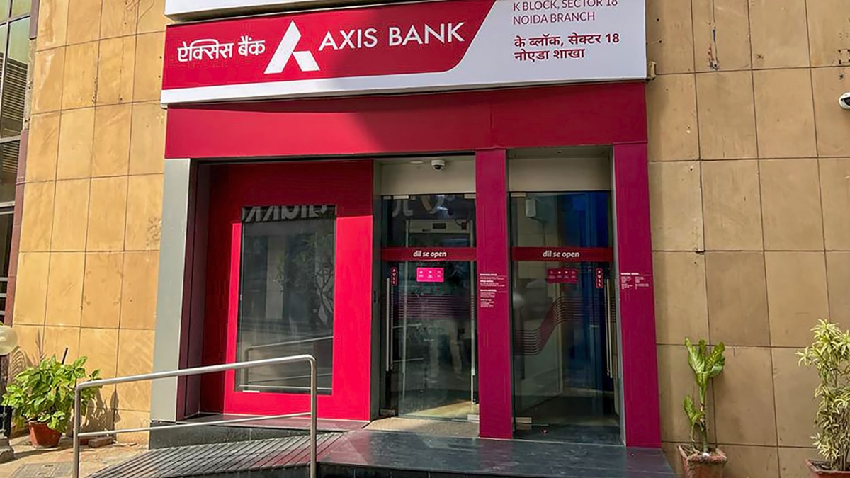 Axis Bank Cuts Savings Account Interest Rates By 25 Basis Points; Check ...