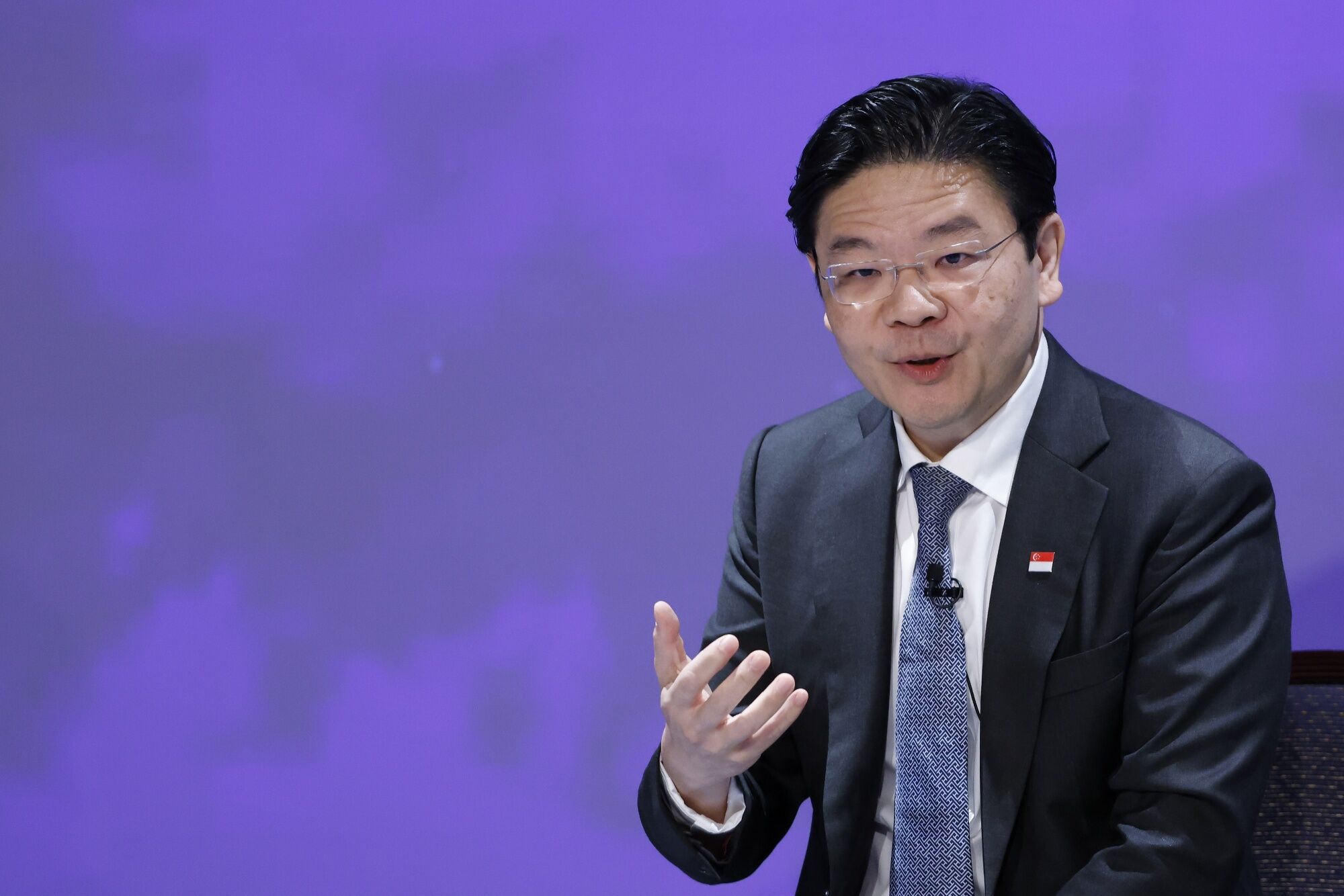 Singapore PM Warns of ‘Messy Transition’ as US Steps Back