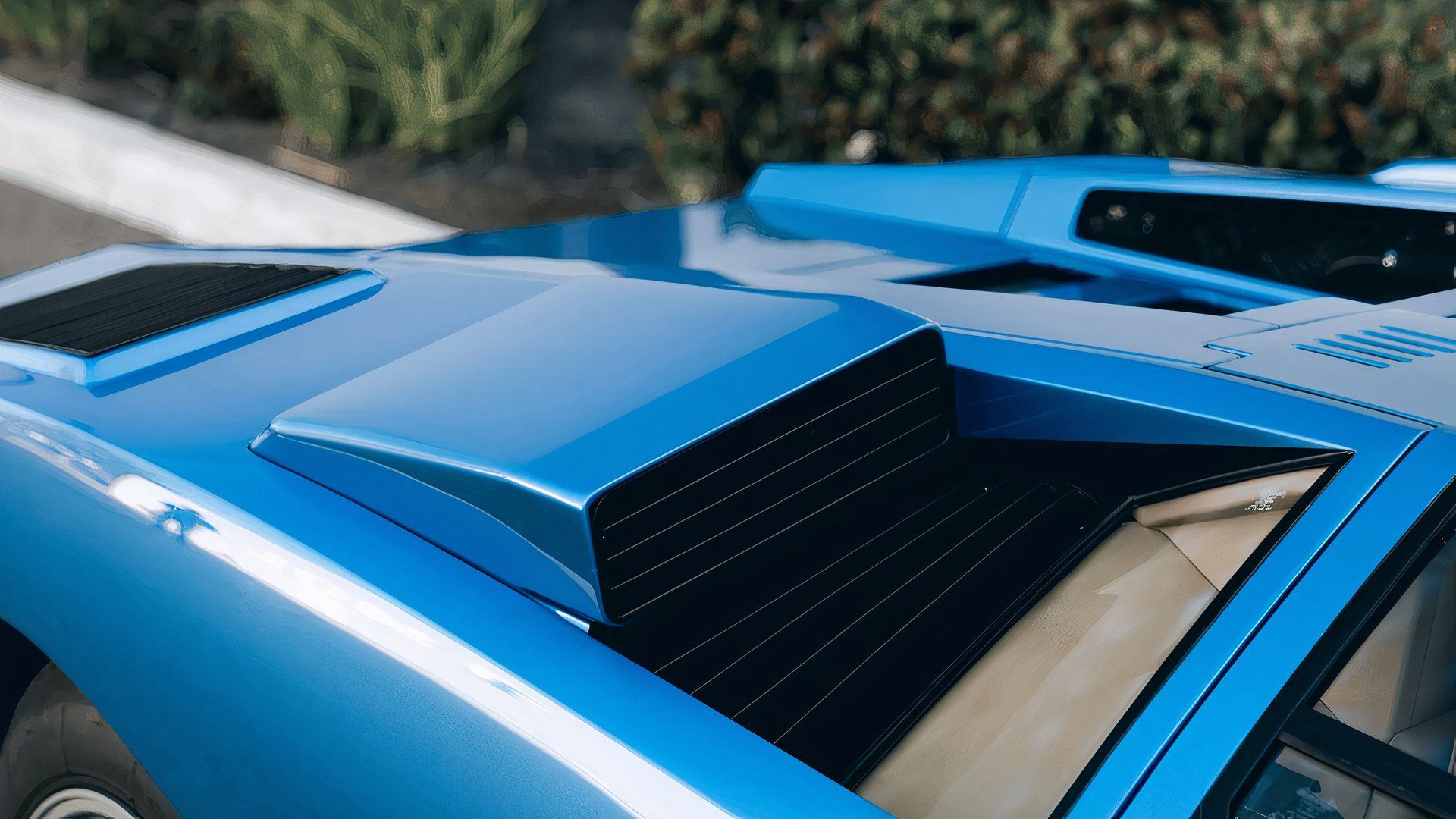 The Famous Supercar With A Wing That Did Nothing But Slow It Down