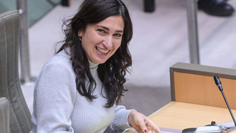 Minister Zuhal Demir (N-VA) beperkt aantal knelpuntberoepen waarvoor ...