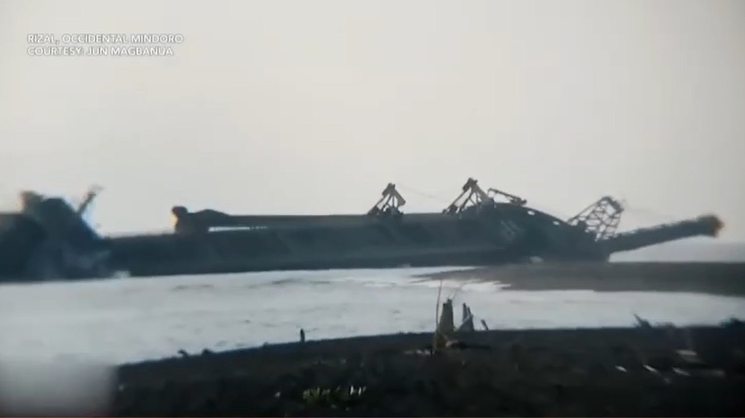 Death toll of capsized ship off Mindoro now 2; PCG searching for survivors