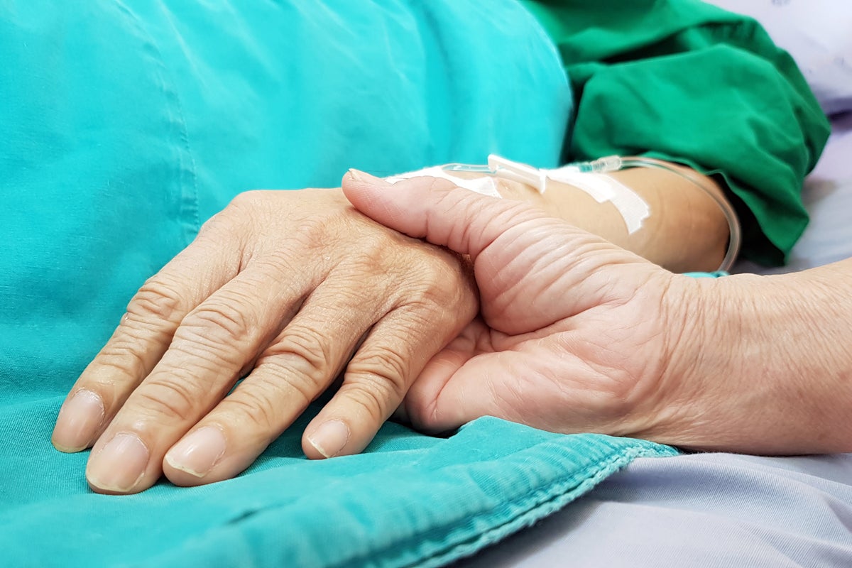 Doctor charged with killing 15 patients accused of setting fires to ...