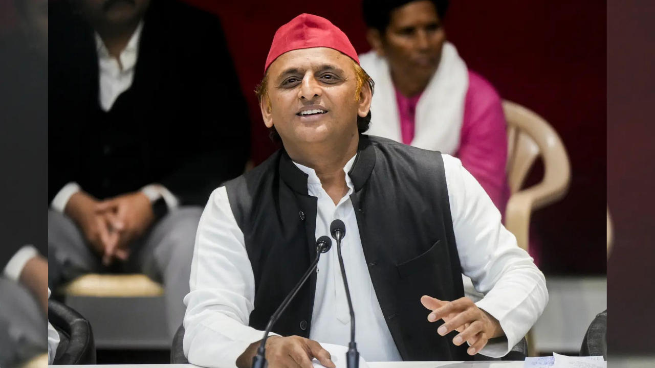 Congress made this ED law, now facing the heat: Akhilesh takes a swipe at Gandhis as Kharge ...