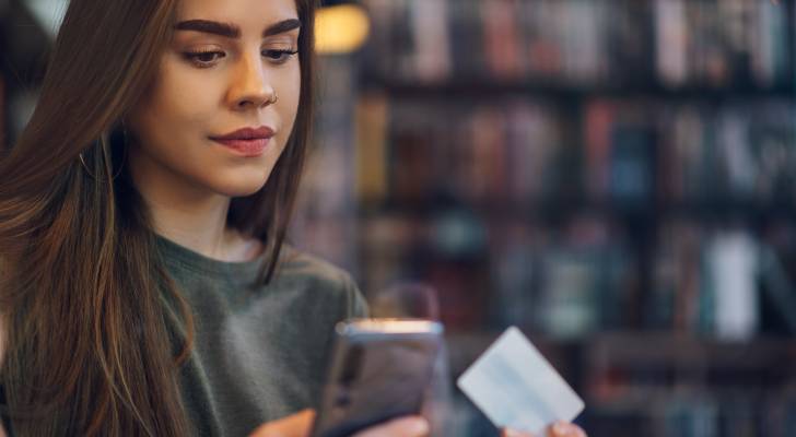 I use my credit card like a debit card and earned $600 in rewards in ...