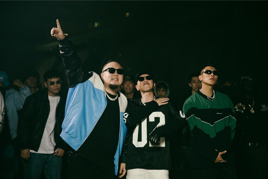 頑童MJ116嗨喊：兄弟們要進城！ 大淵驚險曝拍MV差點磨到背