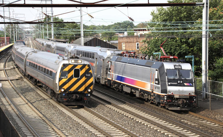 Bill to support rail electrification reintroduced in Congress