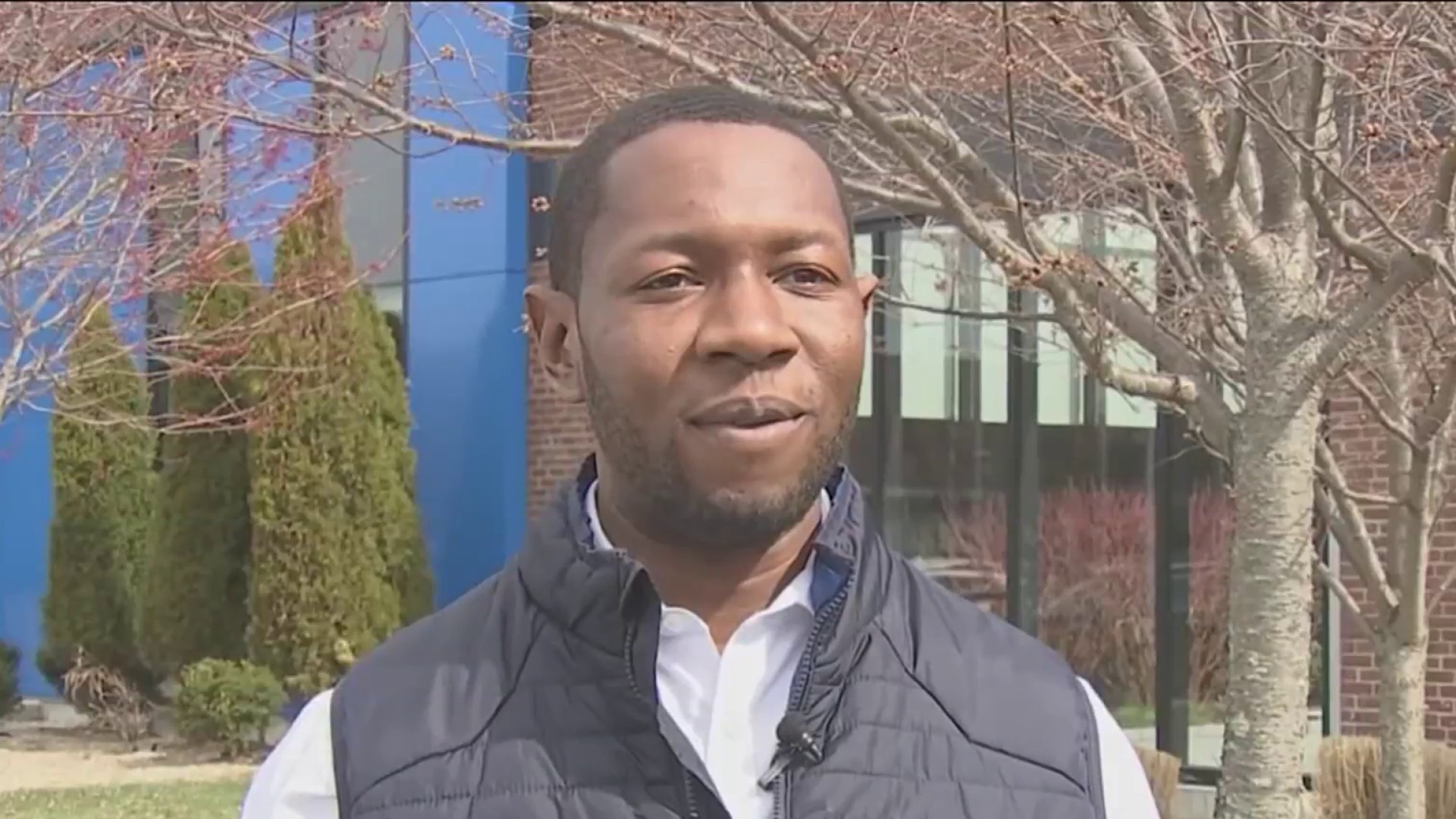 NBC10 Boston's Malcolm Johnson prepares to run the Boston Marathon
