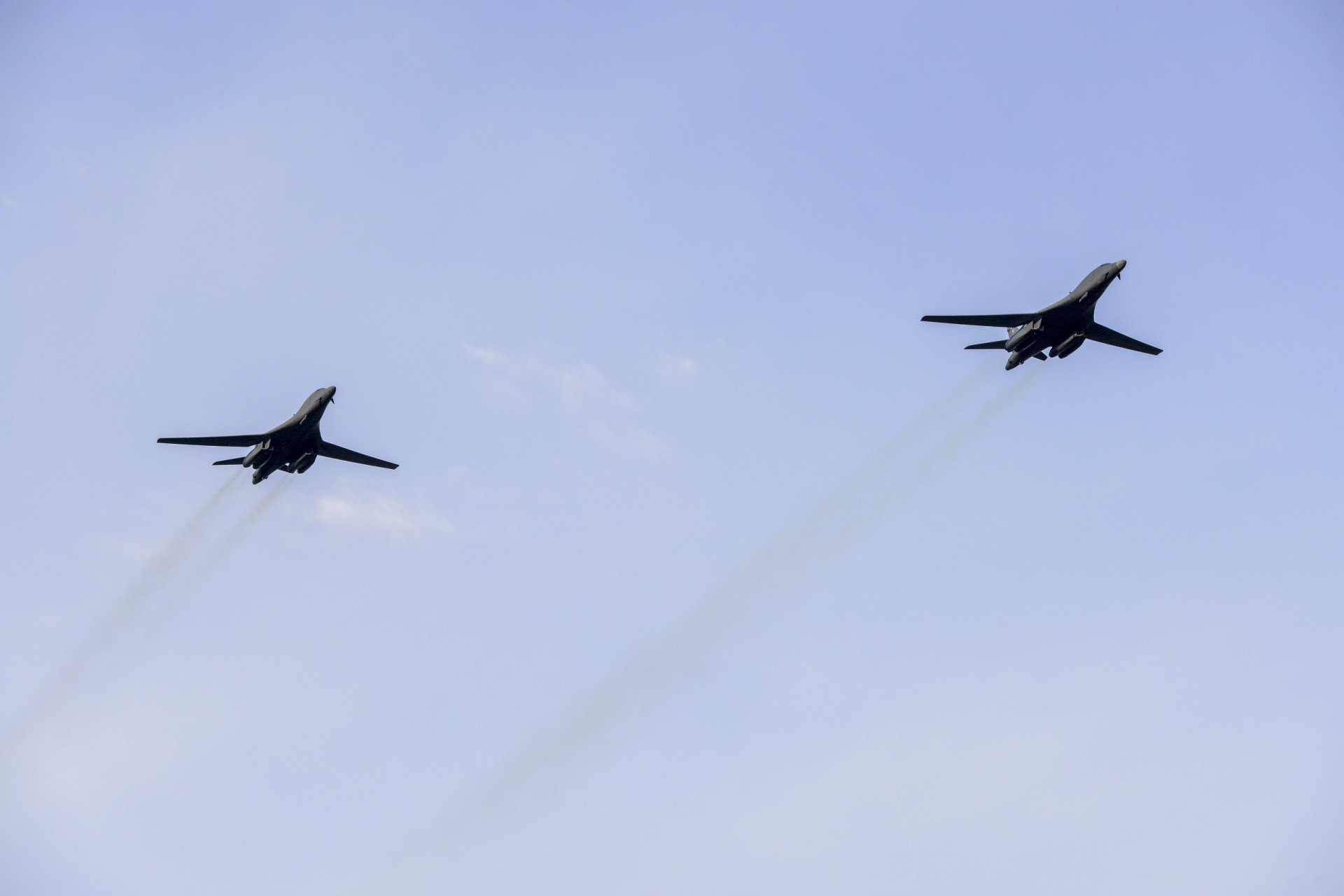 US flies long-range bombers in show of force after North Korea missile ...