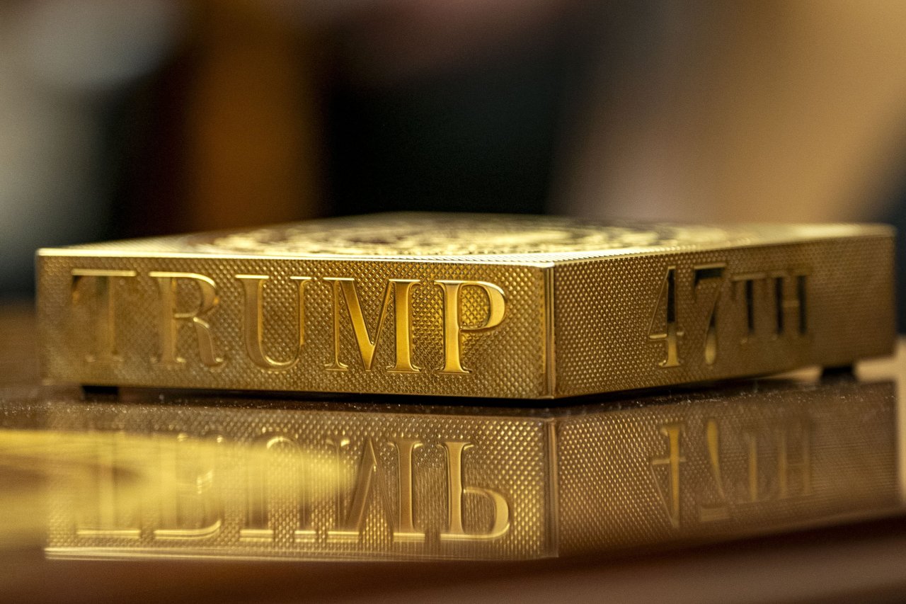 How Trump and His ‘Gold Guy’ Are Redecorating the White House