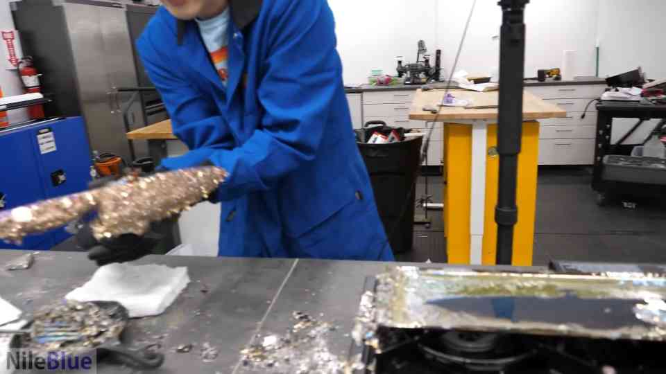 Making a bismuth knife to undo an injustice