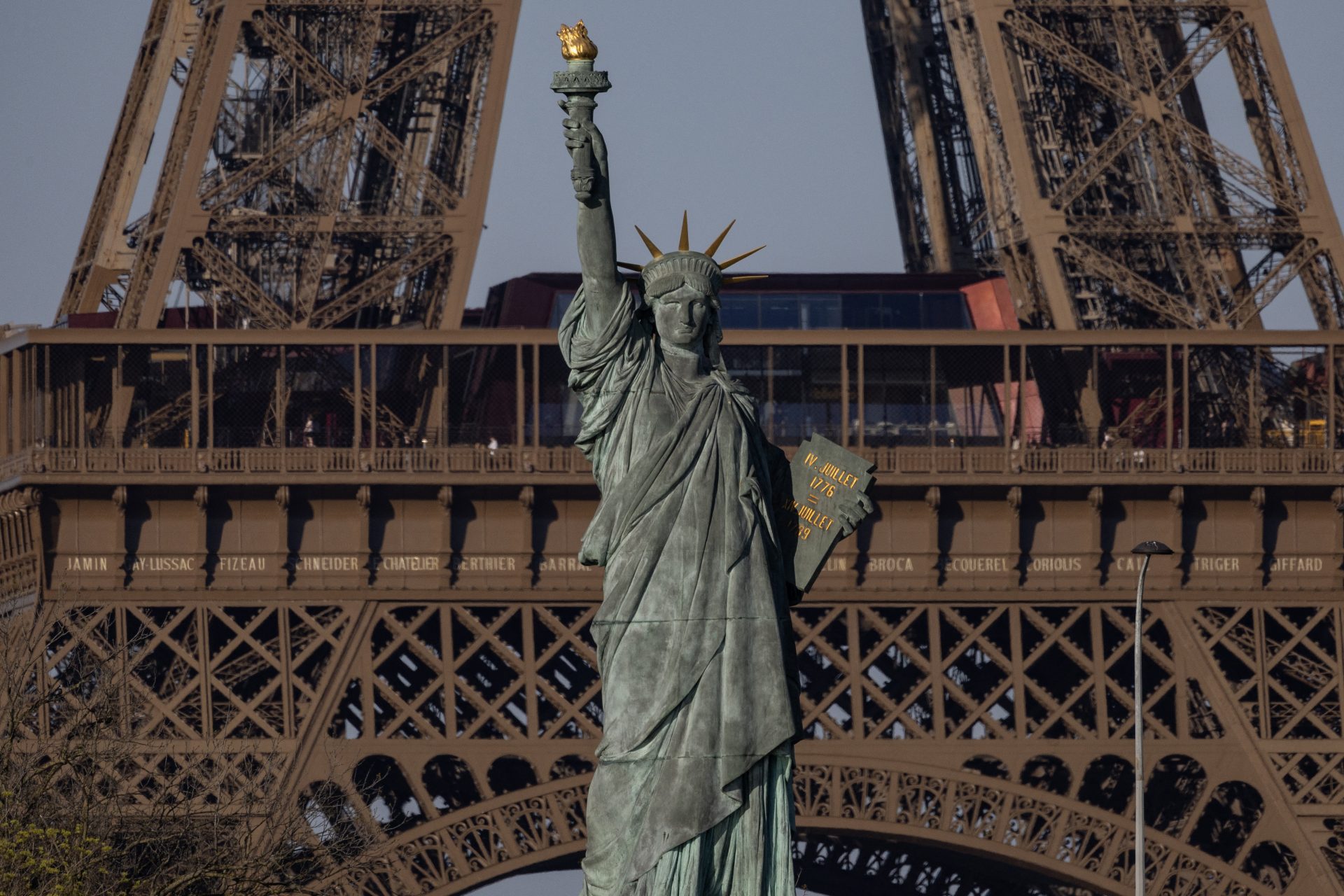 French demand return of Statue of Liberty causing tensions to soar with ...