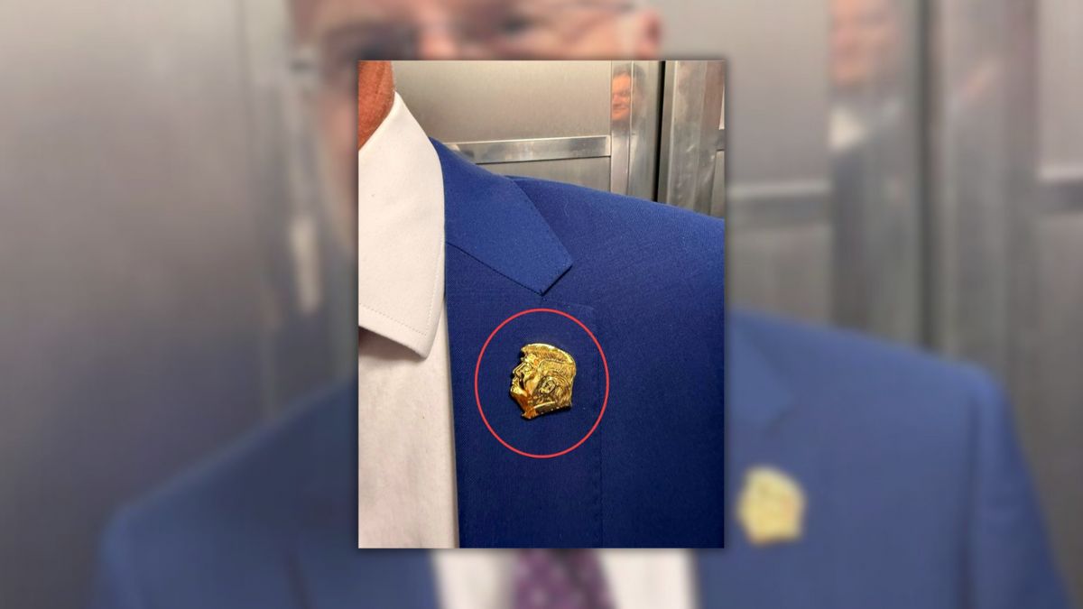 Unpacking rumor Trump officials have been told to wear gold lapel pin ...