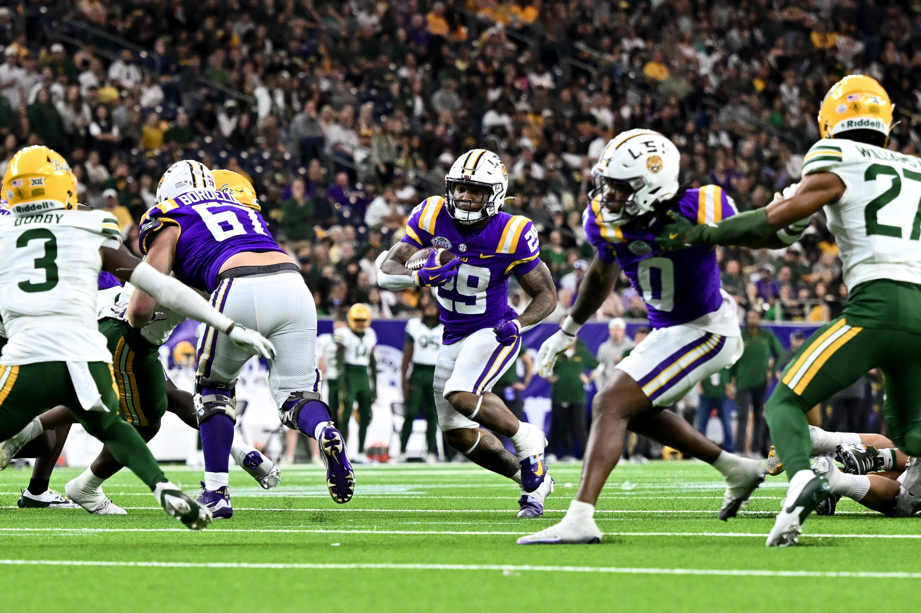 Brian Kelly offers details on injury status of star LSU running back ...