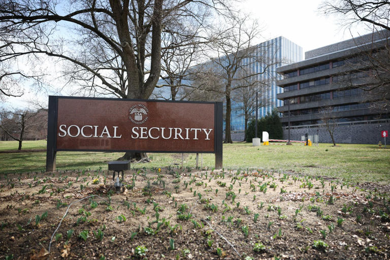 Social Security retirement age is changing this year. Here’s what you ...