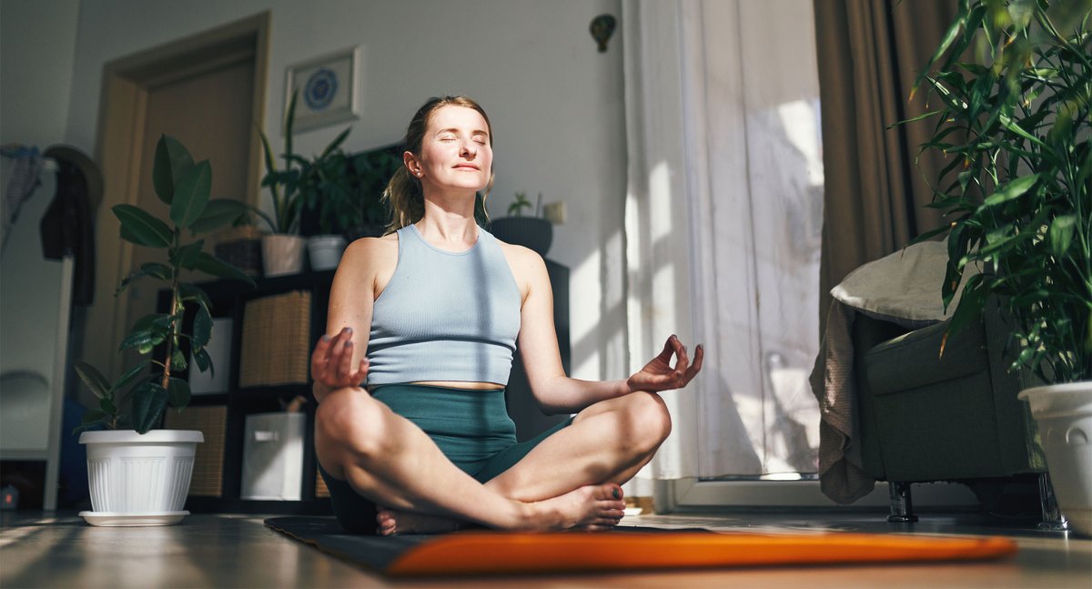 What Is Somatic Yoga (& Can It Help You Overcome Trauma)?