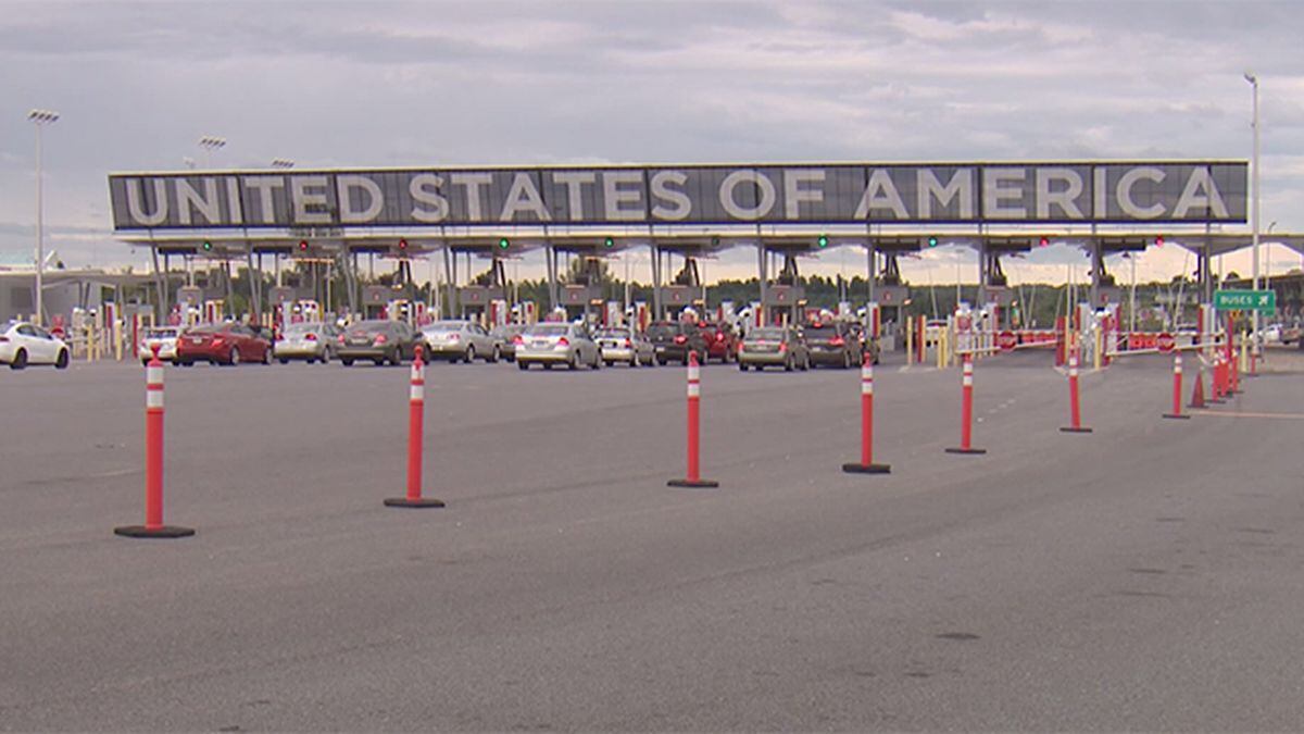 Champlain NY border crossings down 31% in March