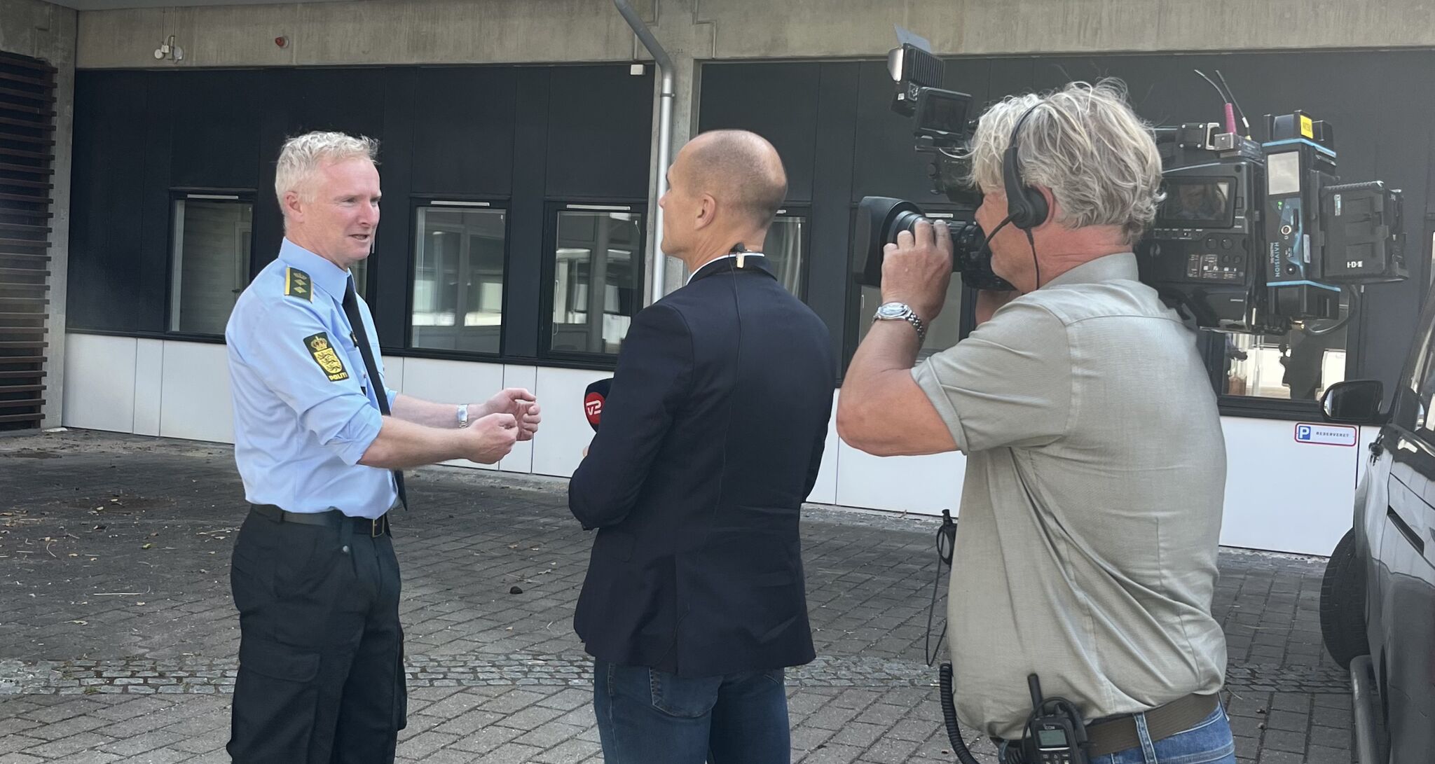 Teenage boy accused of trying to hire hitmen online in Nordic ‘cash for ...