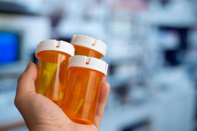5 brilliant hacks to give new life to empty prescription bottles