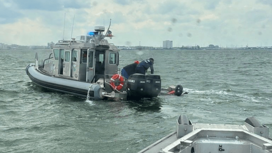 Boaters rescued from sinking vessel in Charleston Harbor