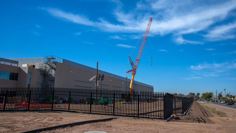 Data center boom tests Arizona's power grid
