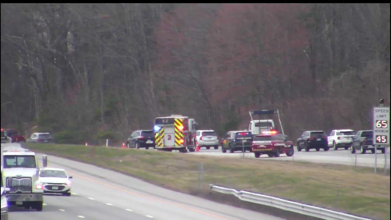 Emergency crews respond to serious crash on I-93 South in Windham