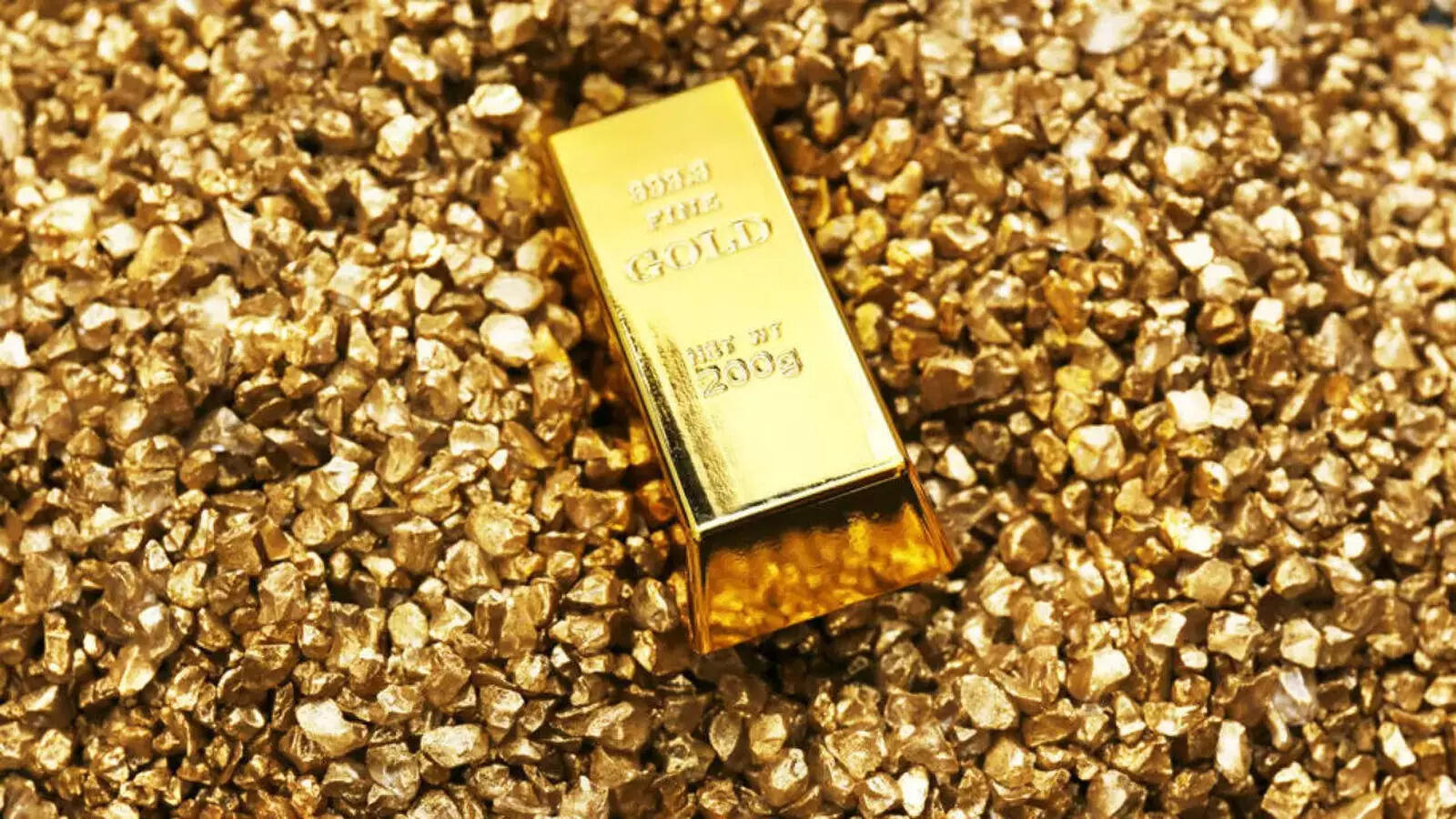 Gold price predictions: Gold rate goes up to historic height. Experts ...