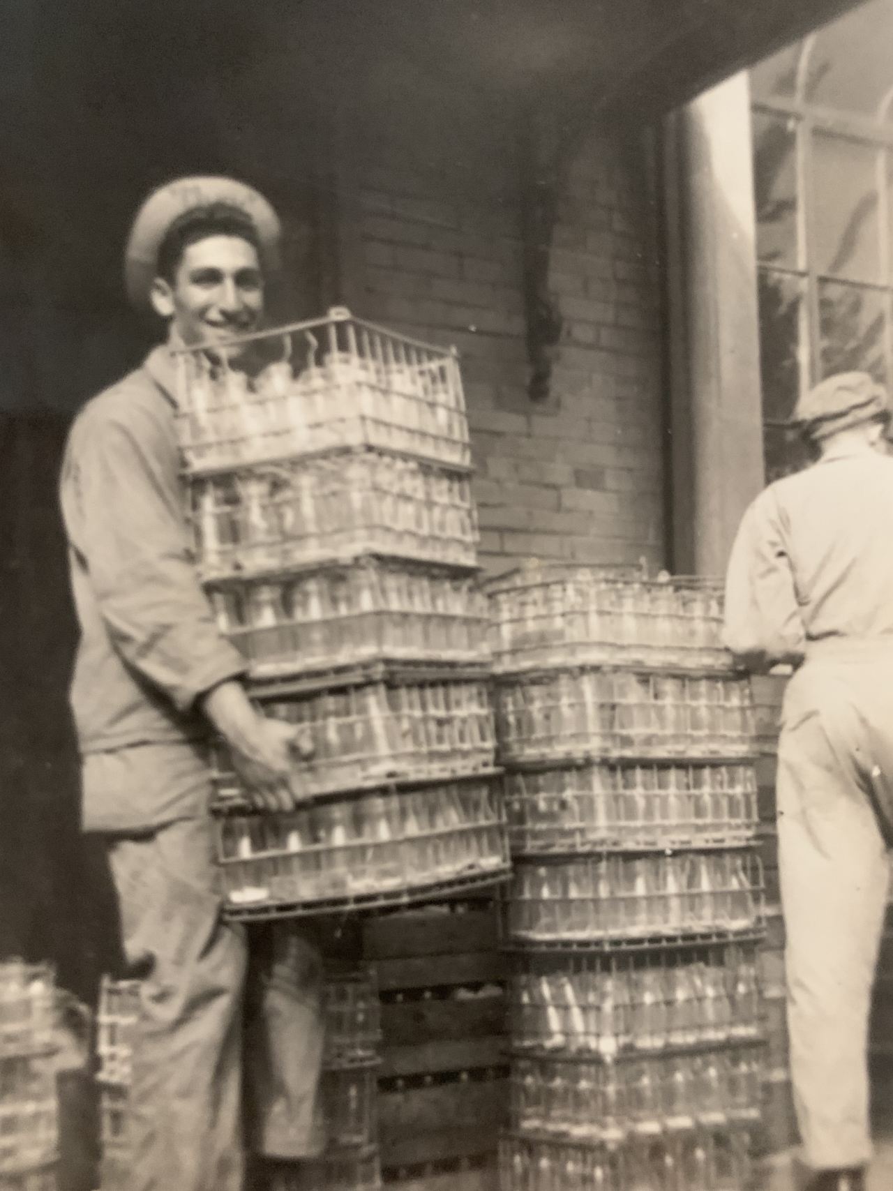 Marshall Rauch, Jewish Maker of Christmas-Tree Ornaments, Dies at 102