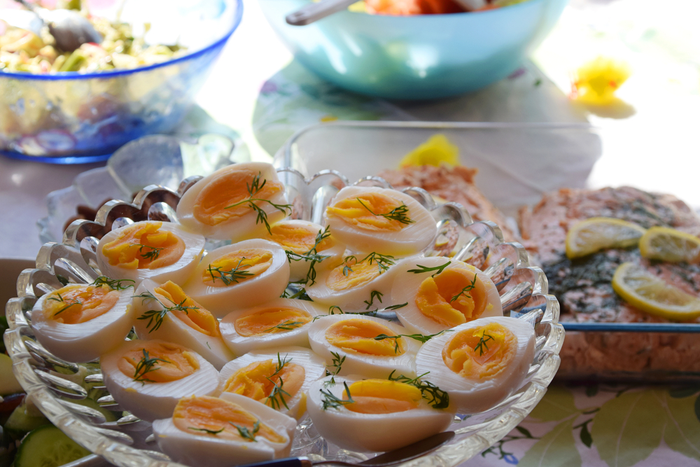 Hidden Dangers On the Easter Table – and 10 Tips to Avoid Them