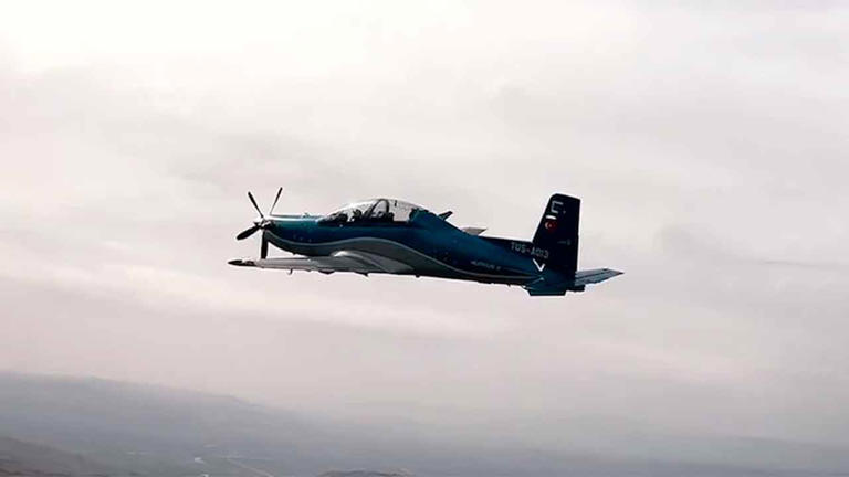 Video: L’aereo militare turco HÜRKUŞ II inizia il conto alla rovescia ...