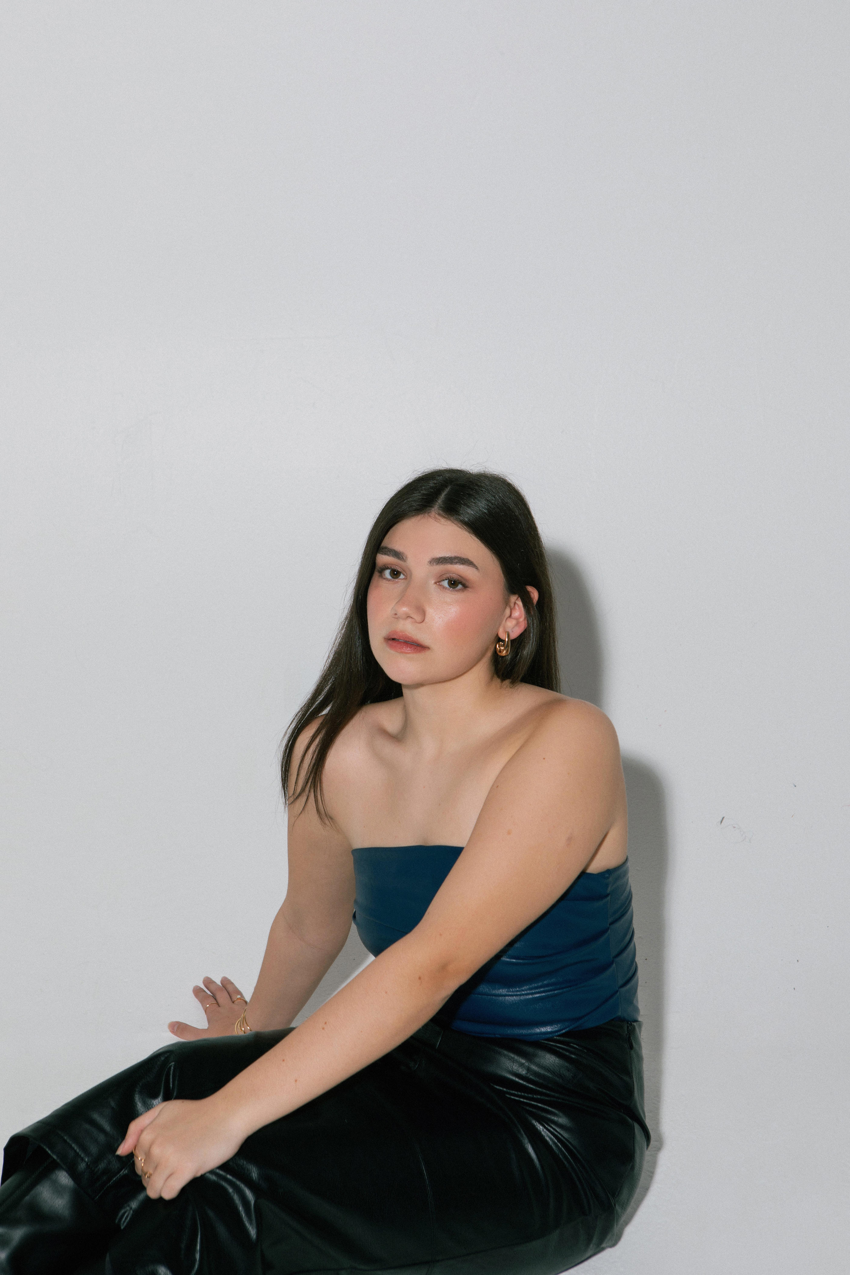 'The Voice' winner Gina Miles to sing national anthem at 2025 Kentucky Oaks