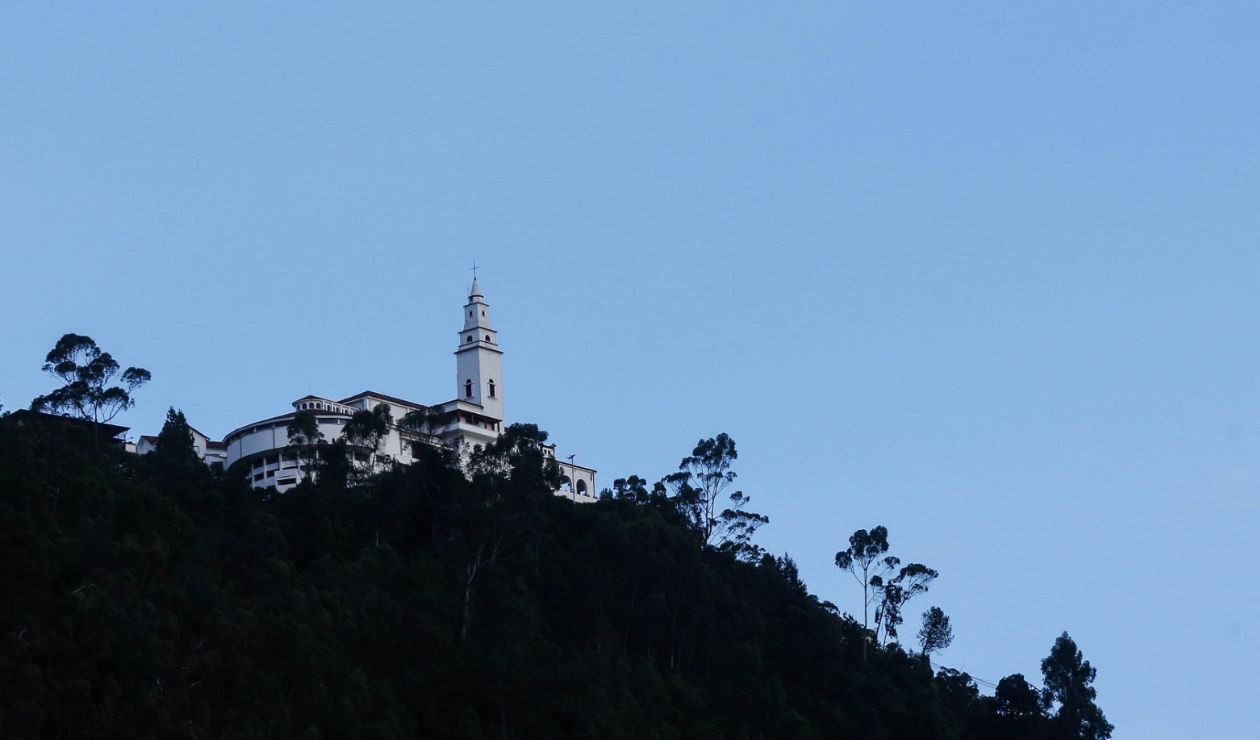 ¿Cuáles son los horarios para subir Monserrate en Semana Santa?