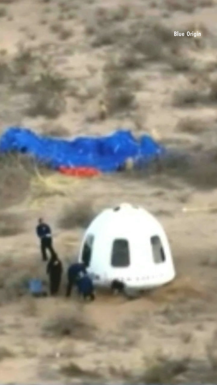 Jeff Bezos Face Plants While Greeting Blue Origin Crew