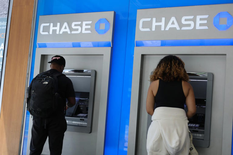 JPMorgan Chase sues more customers over ‘infinite money’ ATM glitch ...