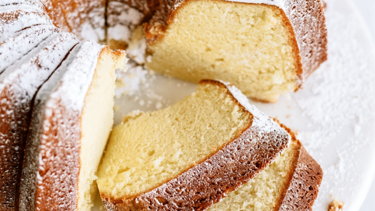 Bundt Cakes Are Back and These 17 Recipes Taste Better Than Ever