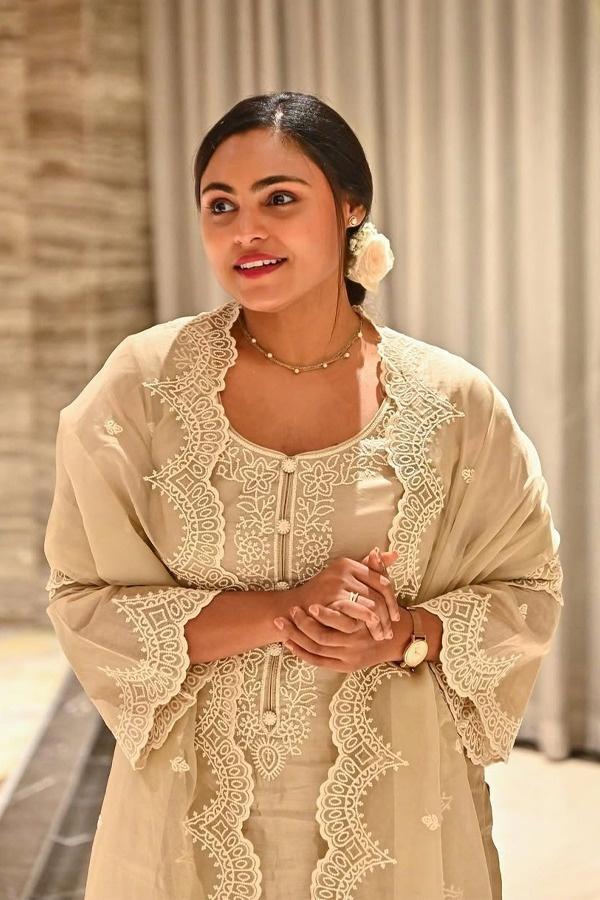 Vincy Aloshious Recalls Being Harassed By A Drugged Male Co-Star: “He ...