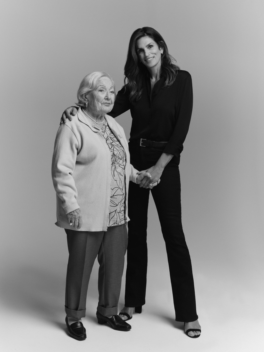 Cindy Crawford, Jennifer Garner and more A-listers pose with Holocaust ...