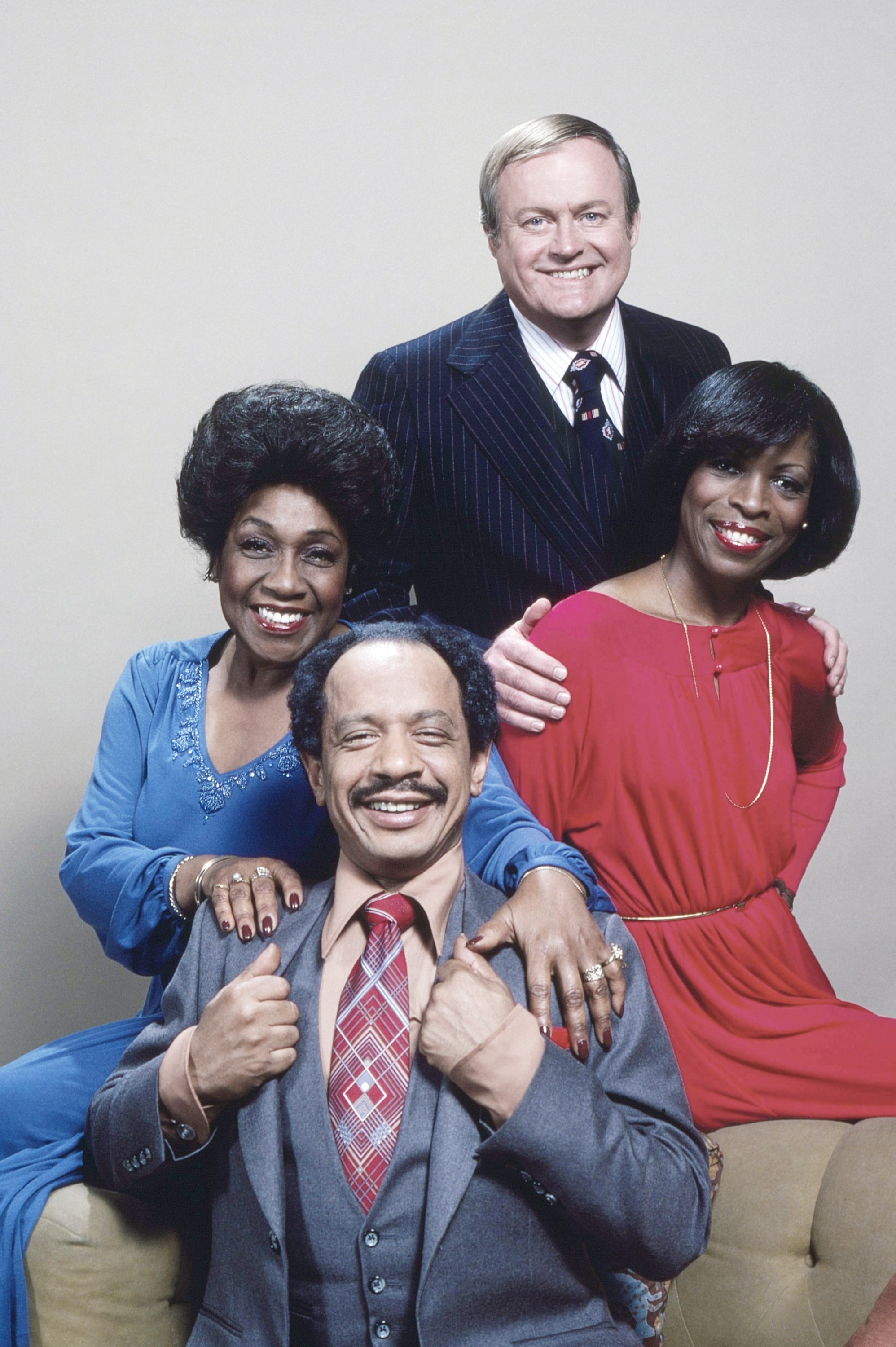 Lenny Kravitz Has A Whole Paris Mansion Dedicated To His Late Mother ...