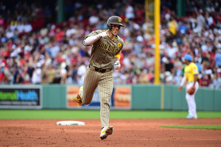Padres trade C Brett Sullivan to Pirates for OF Bryce Johnson
