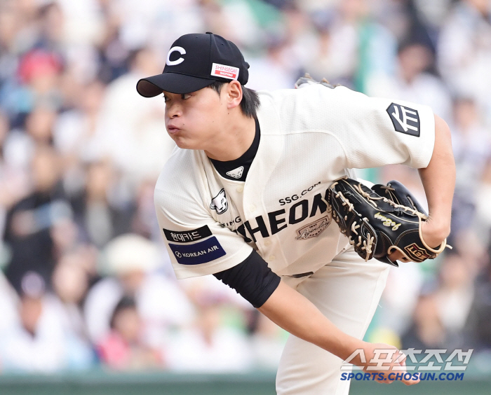 1st place with the most wins in the team! But...Isn't he the closing ...