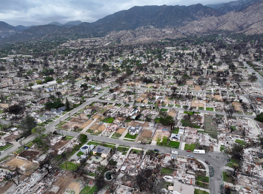 USC Keck Medicine’s major donation to students affected by Eaton Fire