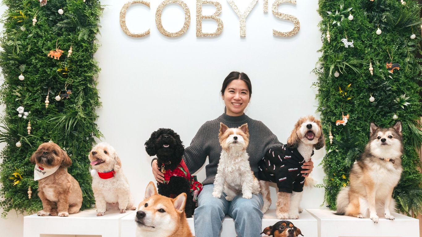 Coby's Cafe serves up sniffs and snacks in Seattle