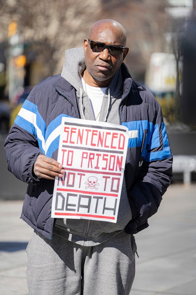 Prison guards indicted in connection to inmate's beating death, NY ...