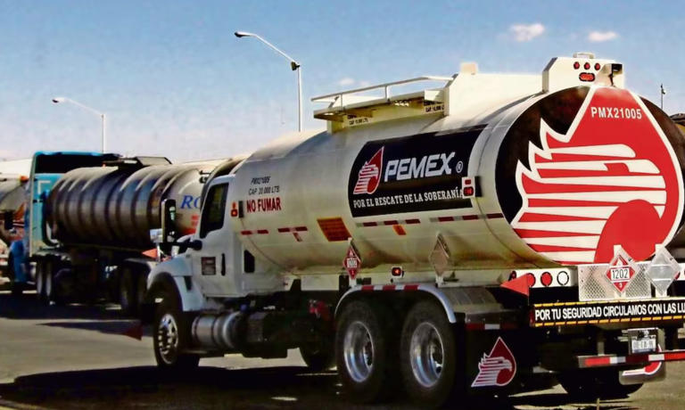 Pemex vuelve a prometer pago a proveedores, pese a aumento de la deuda