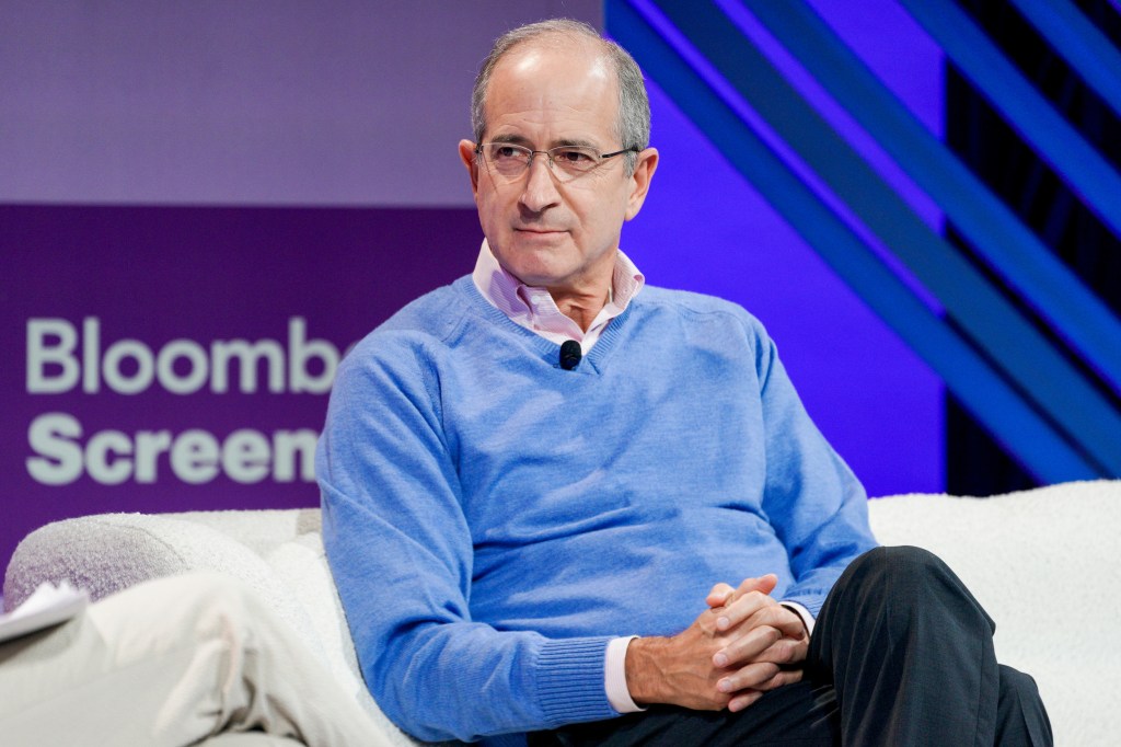 Trump slams MSNBC, Comcast CEO Brian Roberts: ‘Disgrace to the ...