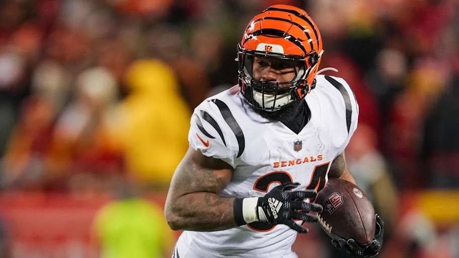 Cincinnati Bengals Announce Jersey Numbers for Free Agents and New ...