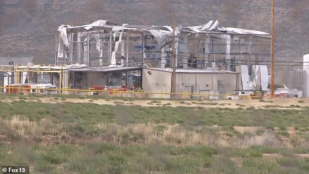 Huge explosion destroys building in Utah desert