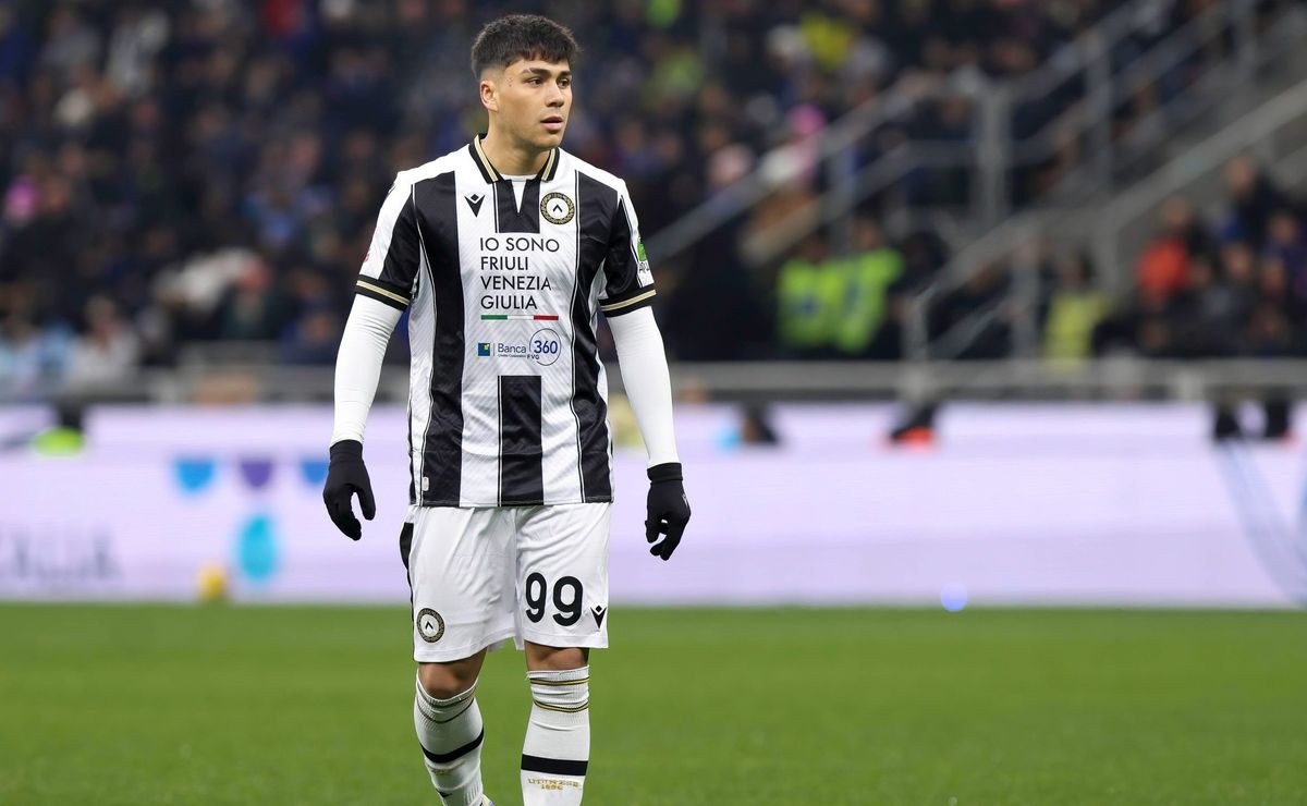 Se aburrieron: la fuerte decisión que toma Udinese con Damián Pizarro