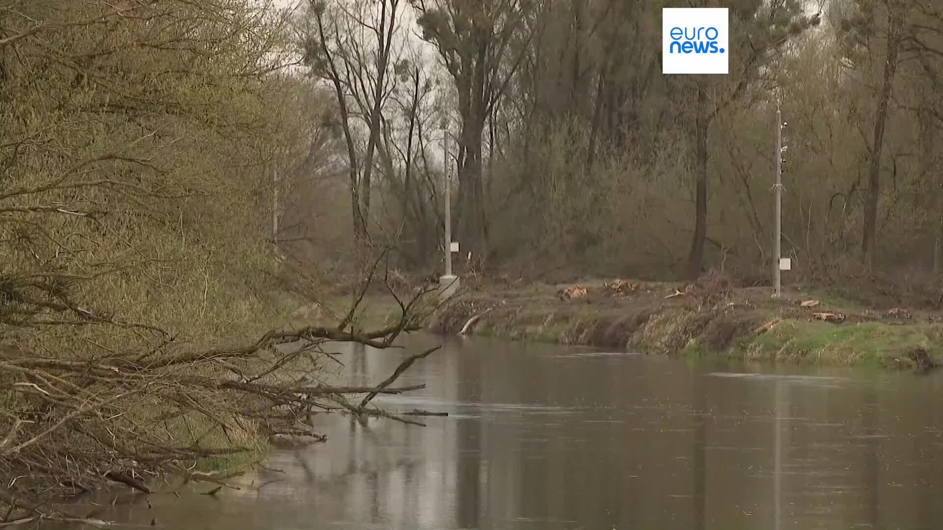 Dois corpos recuperados do rio Bug, na fronteira entre a Polónia e a ...